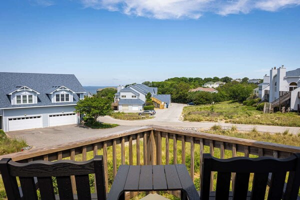 Newly Listing! Renovated Bungalow Steps From Water - Duck, NC