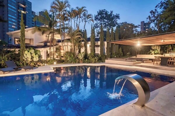 Amazing 6br  Oasis In Poblado Mde - Medellín