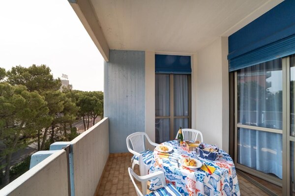 Cozy Family Apartment Just Minutes From Downtown - Bibione