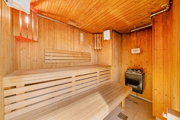 Chelsea Apartments - Deluxe Studio - Chelsea