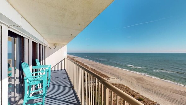 Pelican Watch 1005 - Ocean Front, Elevator, Outdoor Pool, Indoor Pool - Carolina Beach, NC