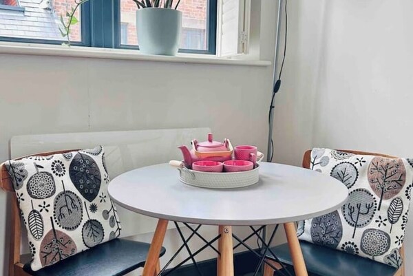 Bright & Cosy Conversion In The Heart Of Ancoats - Manchester Metropolitan University
