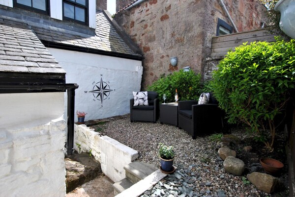 54 On The Rocks- Characterful Coastal Cottage - Anstruther