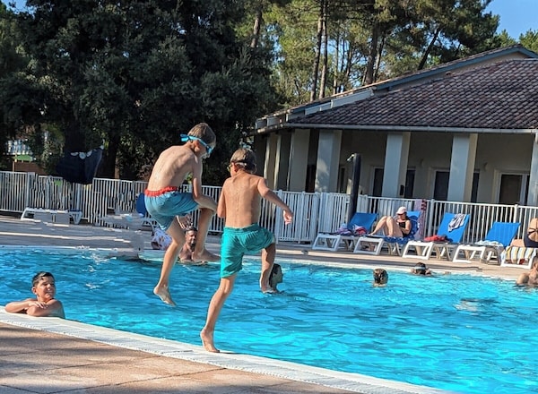 Confortable Maison, 2 Chambres, Piscine Chauffée, Résidence Du Golf De Pinsolle - Vieux-Boucau-les-Bains