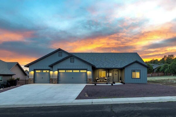 The Pines & Putters Retreat - Williams, AZ