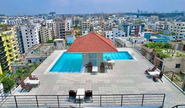350sqft,5 Deluxe Apartment W/ Pool, Gym & Movie Theater - Dacca