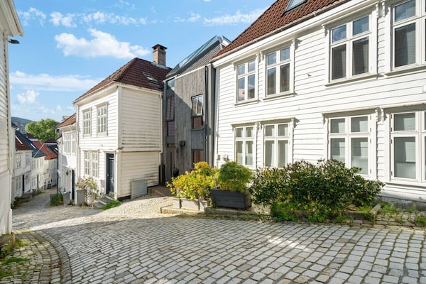 Bryggen Penthouse I New 2021! I W/ Free Parking! - Bergen, Norwegen