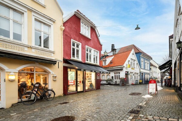 Marken Townhouse | New 2025  | 4 (!) Bedrooms - Bergen