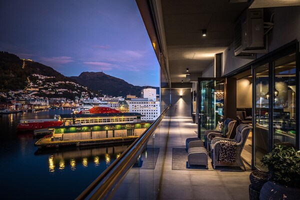 Exclusive Penthouse With Bryggen Views - Bergen
