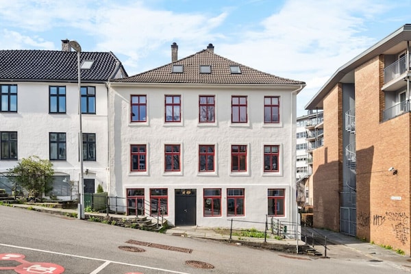 Bergen Beds Apartments | City Hideaway - Bergen