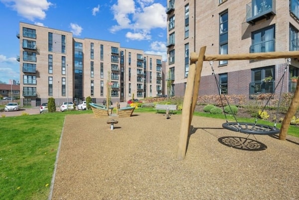 Private Bedroom - Modern Flat - West End Glasgow - Glasgow