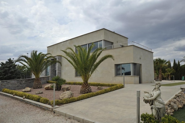 Villa 'Campo Premium' Con Vistas A La Montaña, Wi-fi Y Aire Acondicionado - Yecla