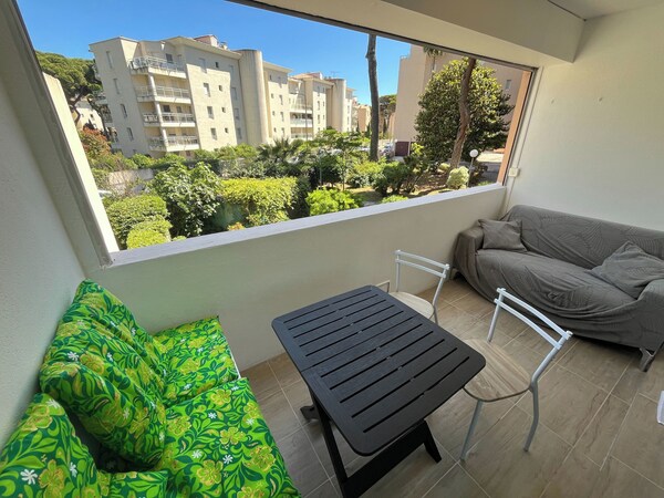 Apartment For 6 With Pool - Porquerolles
