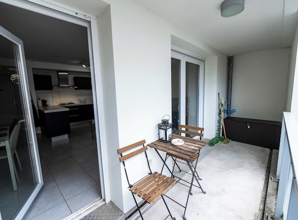 Spacious Apartment With Pool In Talence - Mérignac