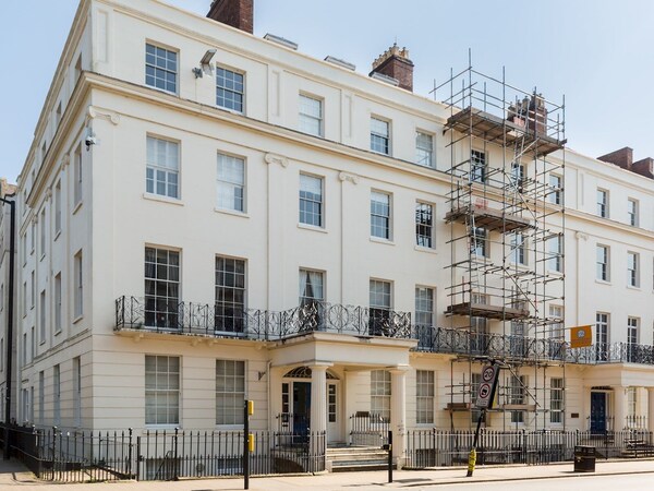 Luxury 2bed In The Heart Of Leamington W/ Parking | Pass The Keys - ロイヤル・レミントン・スパ