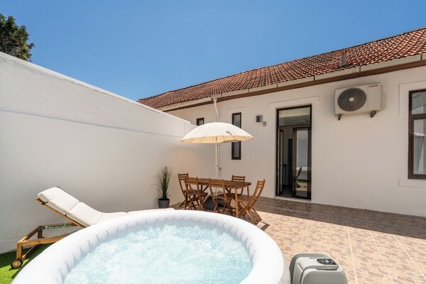 Hostwise - Traditional House With Jacuzzi - Moreira