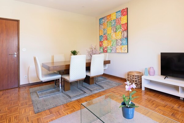 Hostwise - Bright And Spacious Flat - Porto