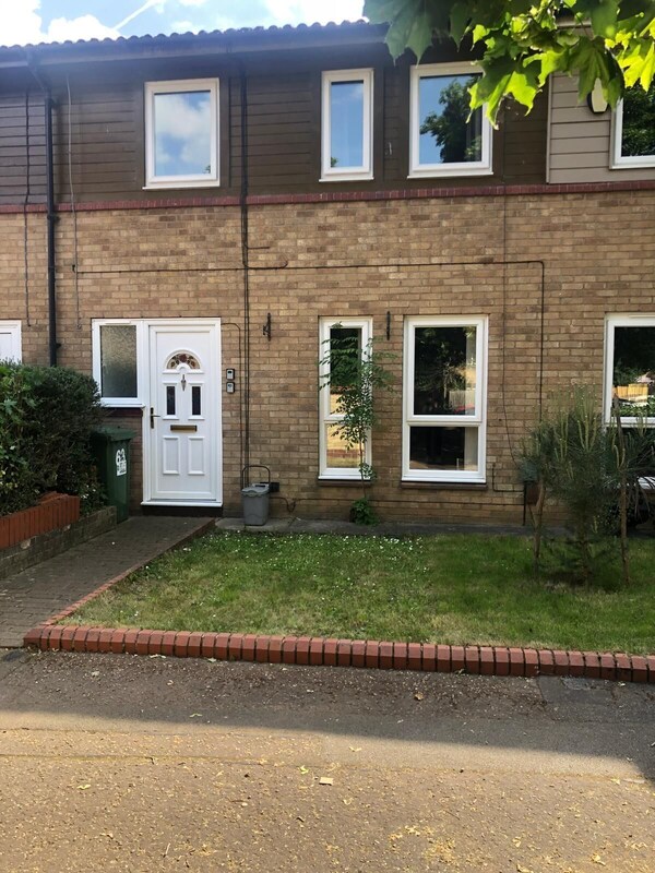 Charming 3 Bed Near A1 And Central Peterborough - Peterborough, Royaume-Uni