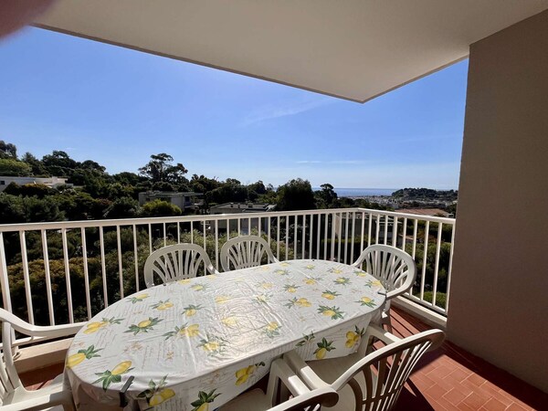 4-room Apartment, 6 Beds, Air-conditioned In Cavalaire - Cavalaire-sur-Mer
