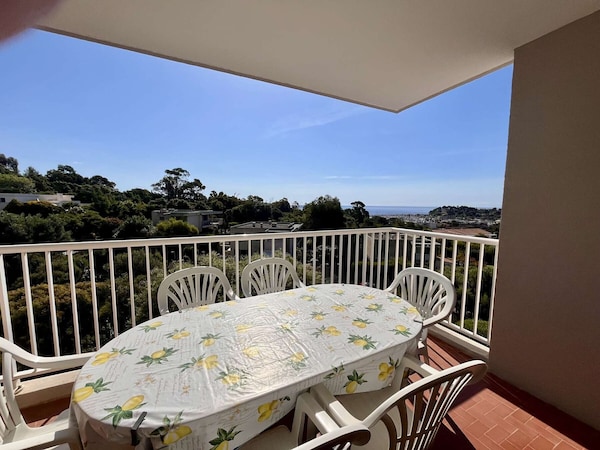 4-room Apartment, 6 Beds, Air-conditioned In Cavalaire - Cavalaire-sur-Mer