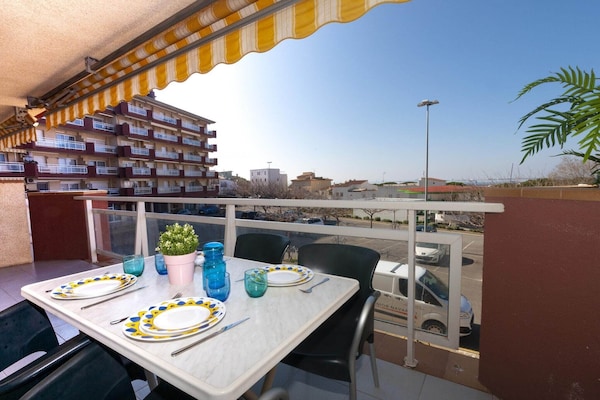 Apartamento En Roses Con Terraza - El Port de la Selva