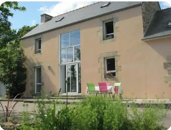 Maison De Campagne. \Ncadre De Verdure. Entre Le Nord Et Le Sud Du Département. - Brest