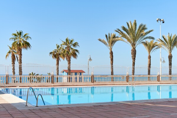 Appartement En Bord De Mer Avec Piscine. "Le Meilleur Climat D'europe Tout Au Long De L'année. - Vélez-Málaga