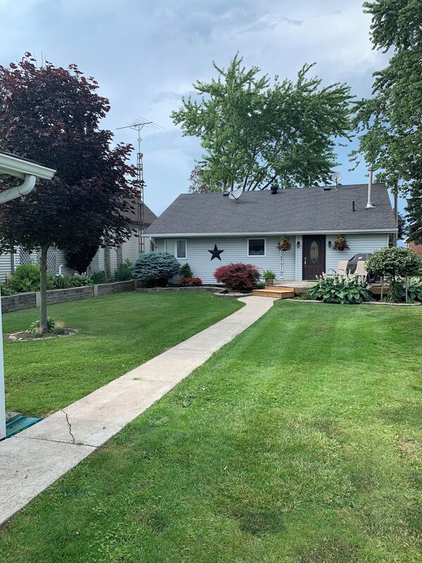 Hidden Gem-charming 2-bedroom House With Wifi And Ac In Welcoming Saint Joachim - Lakeshore
