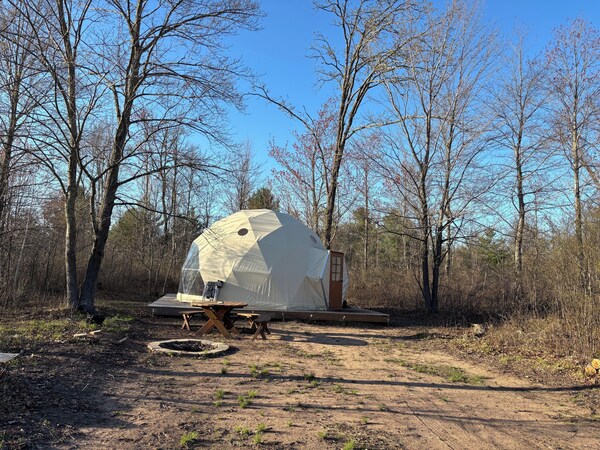 Adorable, Private Geodesic Dome In Siren - Wisconsin