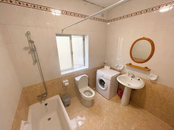 Big Apt 4 Bedroom Gzira 10min By Walk To The Sea - Valletta