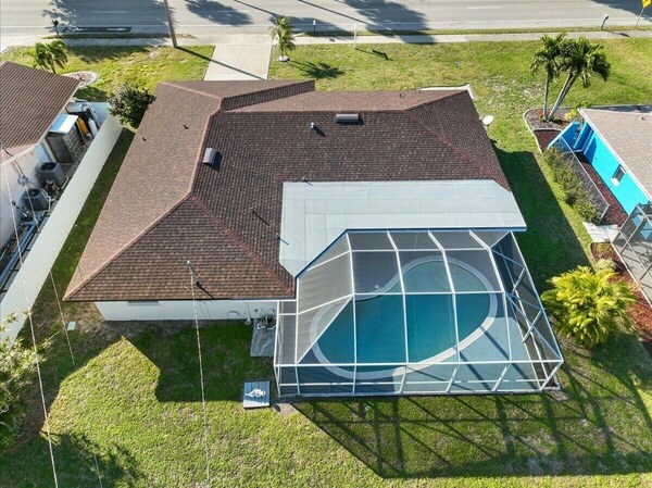 Cape Coral Coastal Escape  Private Pool, Prime Location - Fort Myers, FL