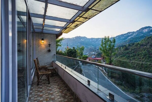 Nirvana Holiday Apartment - 04 Bedroom With Living - Mussoorie