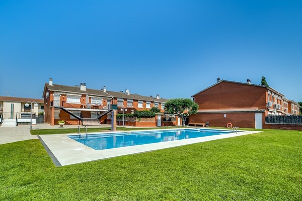 House In Palafolls Near Costa Brava Beaches - Santa Susanna