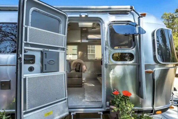 Cozy Airstream With Hottub In Glenwood Springs Mins To Downtown/ Hotspirngs - Climbing Wall, Glenwood Springs