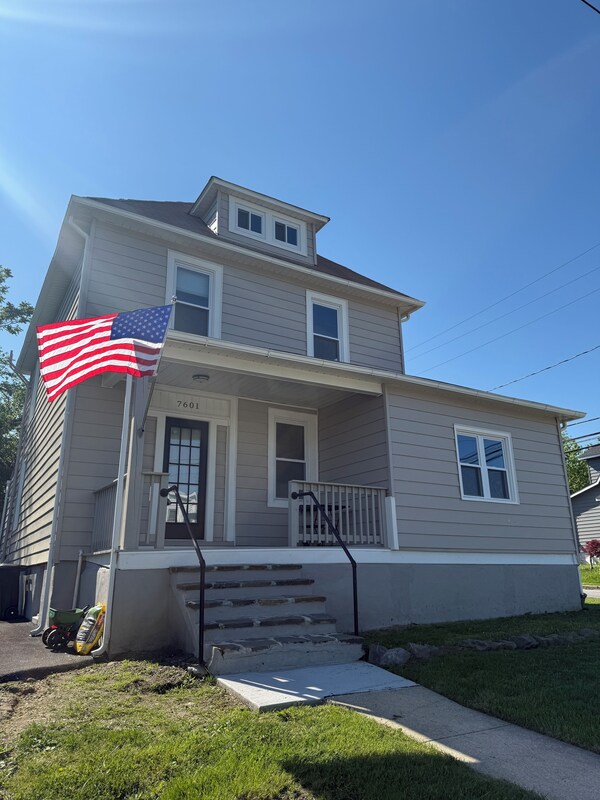 Spacious 6-bedroom House In Nice Parkville With Wifi, Ac - Towson, MD