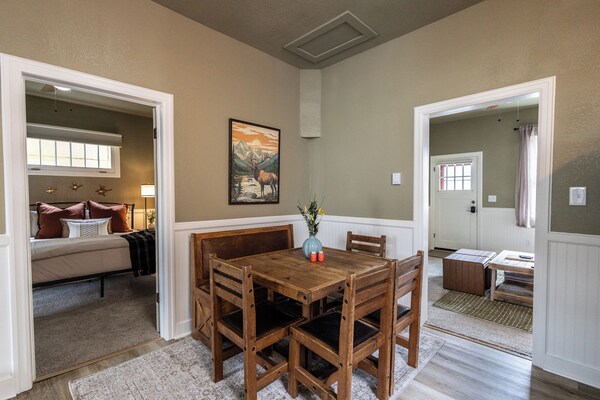 New!! Charming 2-bedroom House In Uptown Butte - Butte, MT