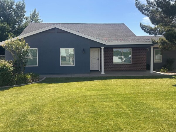 3br Farmhouse Near Gilbert Temple With Access To Indoor Racquetball Court - Mesa, AZ