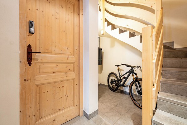Appartement "Savine" Avec Vue Sur Les Montagnes, Balcon Et Wi-fi - Place de la Vanoise