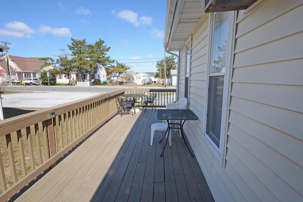 Beautiful Cottage - Sleeps 8 -Bayside - Fenwick Island, DE
