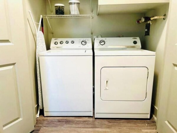 Chic & Central 1br Ideal For Work & Leisure Stay - Glen Burnie, MD