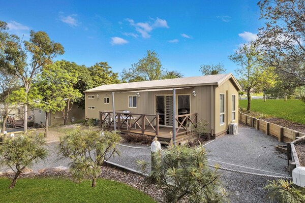 3 Bedroom 2 Bathroom Superior Villa - Metung