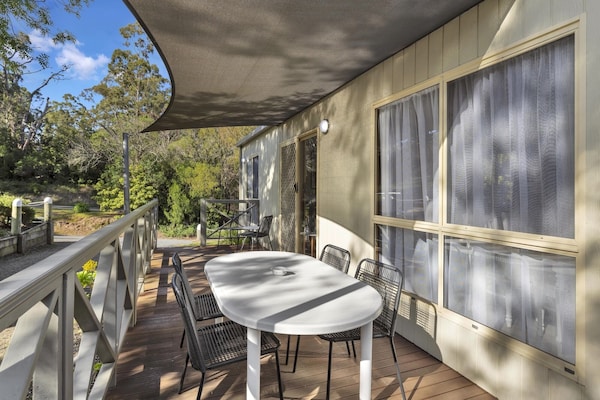 2 Bedroom Luxury Villa - Metung