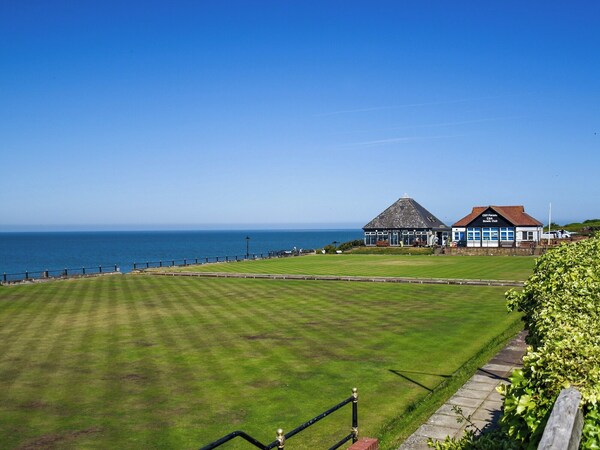 Huxley's Cottage - Uk49813 - Snettisham