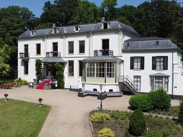 Peaceful Stay With Woodland Views, Perfect For Couples & Nature Walks - Zutphen