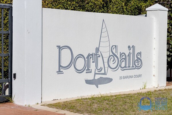Dolphin Retreat In Halls Head - Mandurah