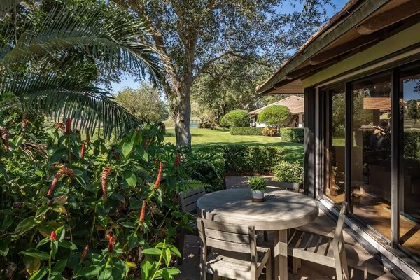 Spacious Resort Villa With Access To Pools, Tennis, And Kids Club Fun - West Palm Beach, FL