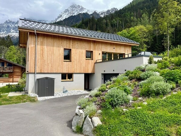 Mountain View Chalet Near Chamonix At The Base Of Mont Blanc - Courmayeur