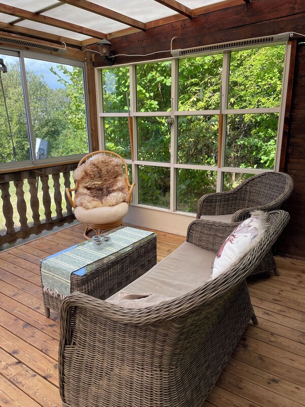 Large Charming House With Calm And Green Surroundings - Tumba