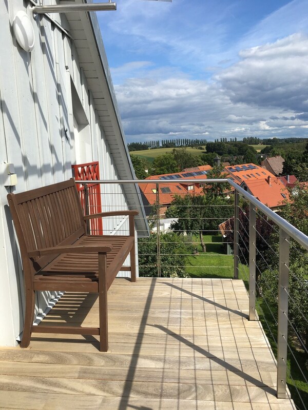 Apartment With Balcony And Private Access - Karlsruhe