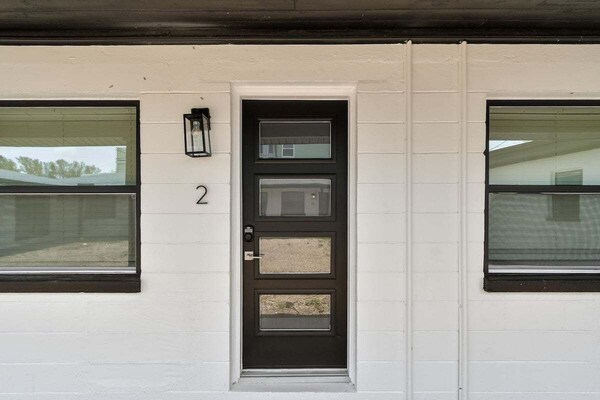 Near Johns Pass | 1 Block From Gulf Shores | Treasure Island - Treasure Island, FL